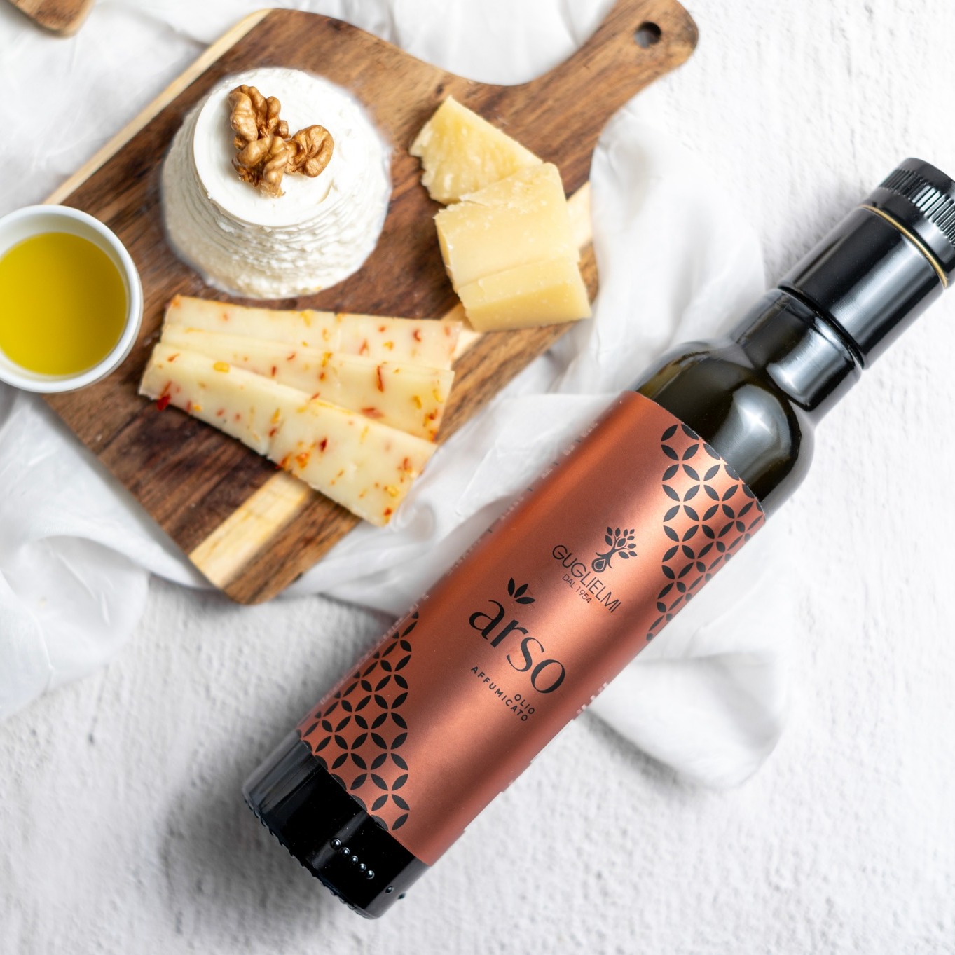 Arso Smoked Extra Virgin Olive Oil (250ml) - GUGLIELMI - A Tavola ...